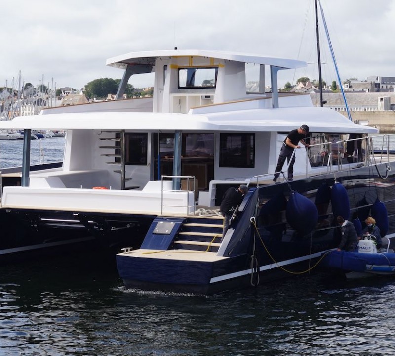 Yacht Long Island 78 Power, JFA Yachts | CHARTERWORLD Luxury Superyacht ...